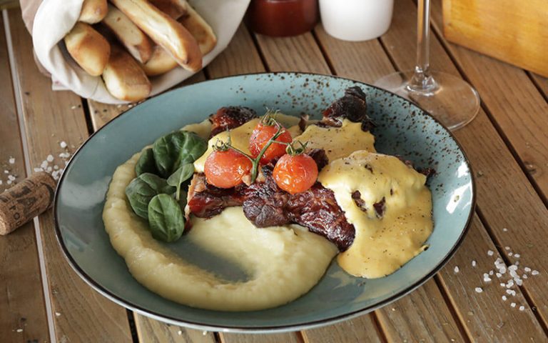 Main dishes | T6 Limited